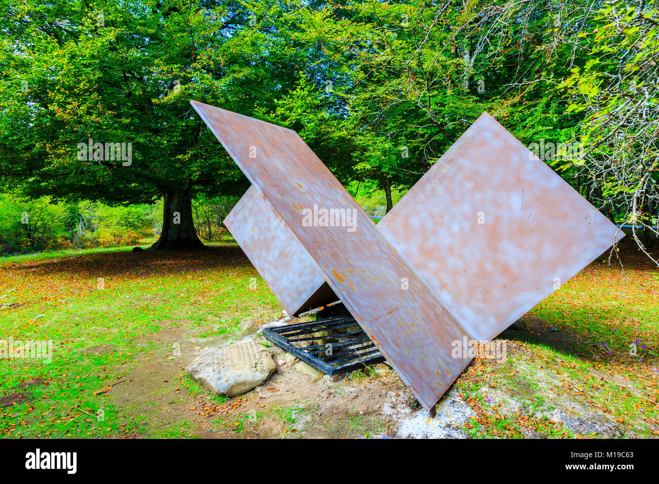 Shooted hi-res stock photography and images - Alamy