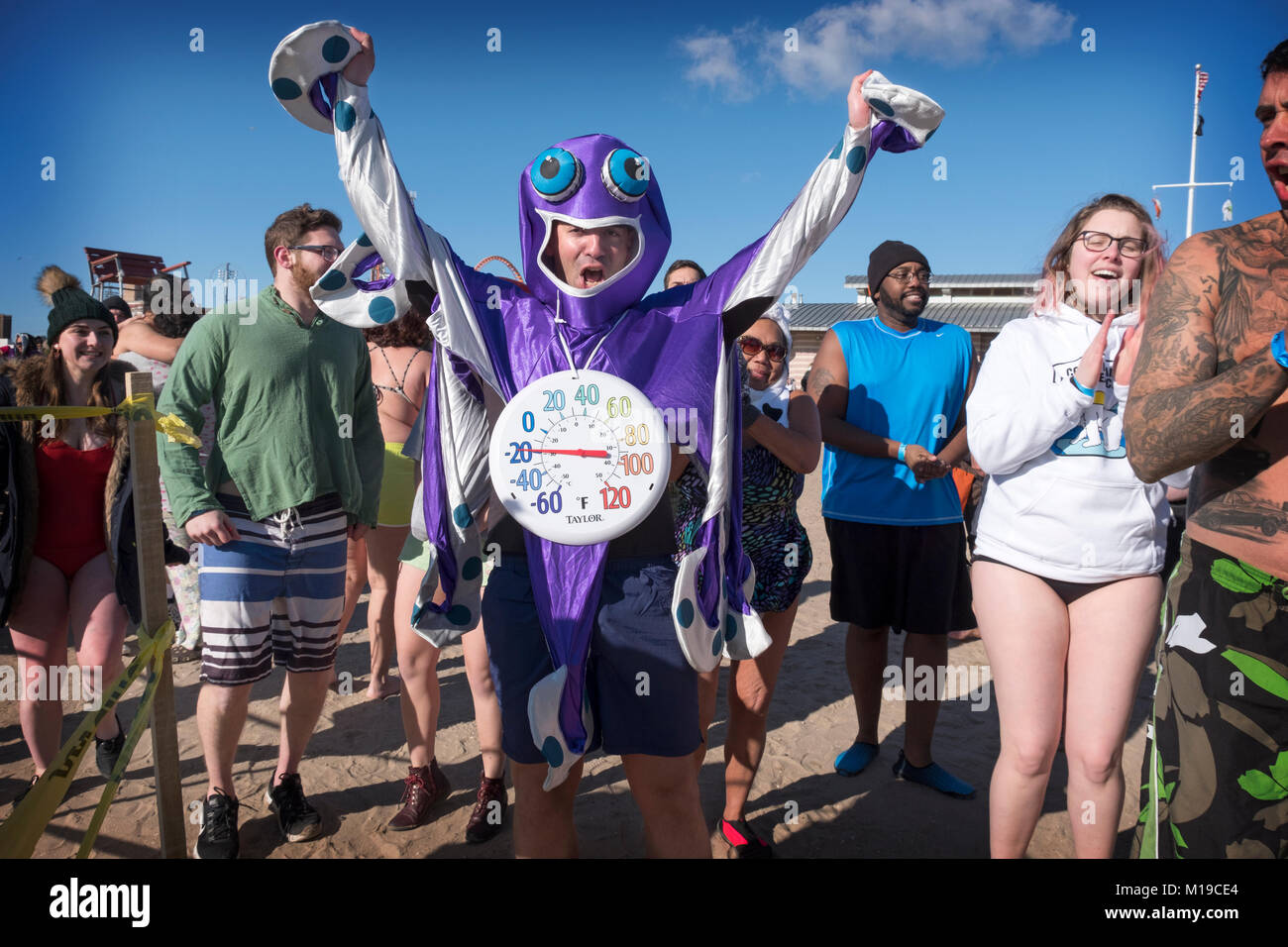 Cold water swimmer cold water swimmers hi-res stock photography and ...