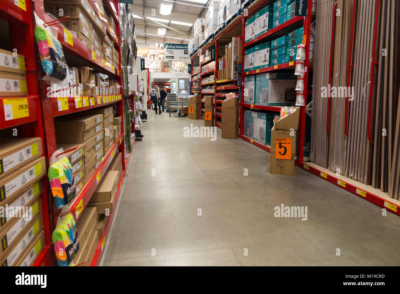 Bunnings store interior hi-res stock photography and images - Alamy