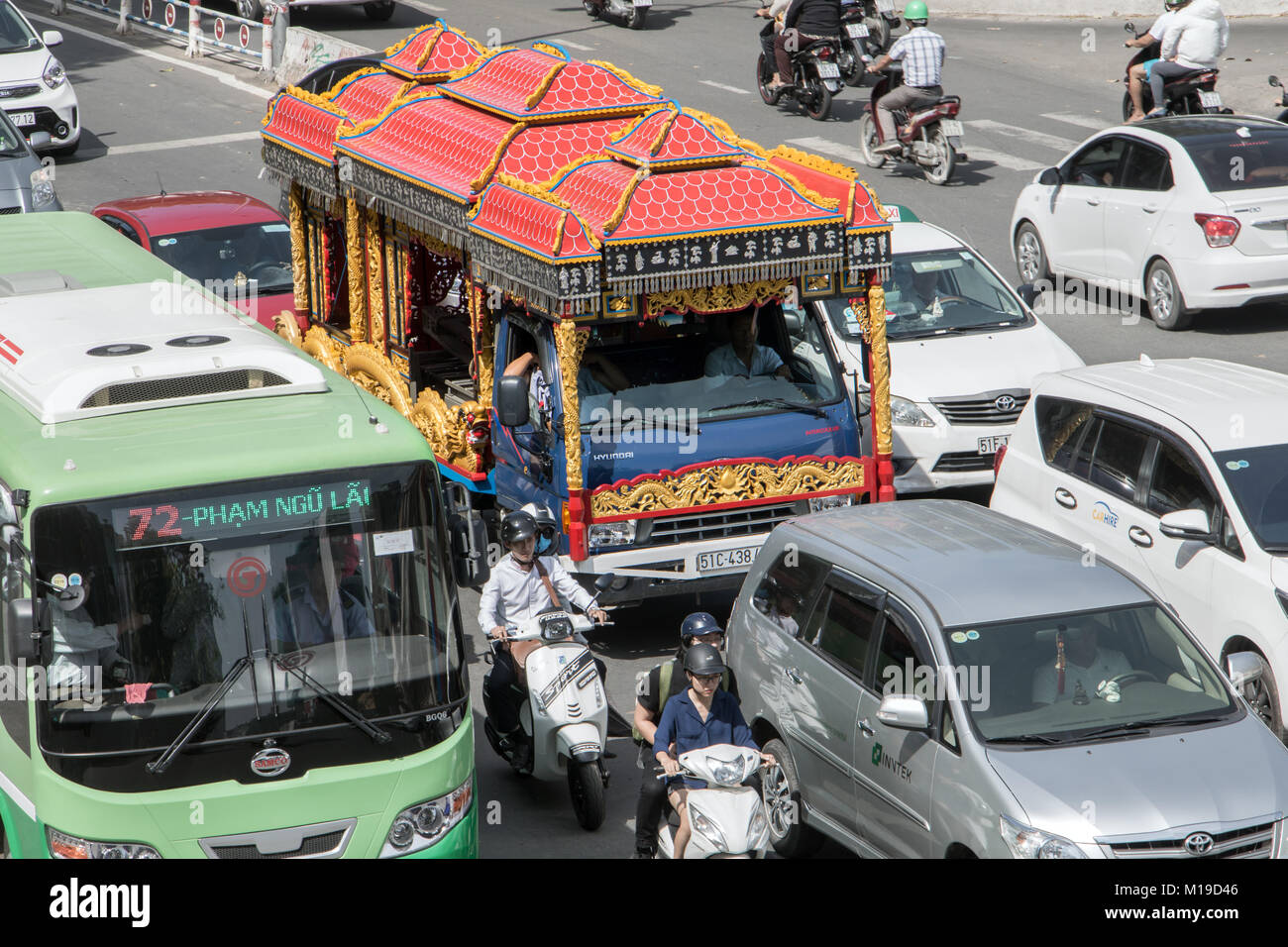 Vietnam traffic crowd saigon hi-res stock photography and images - Alamy