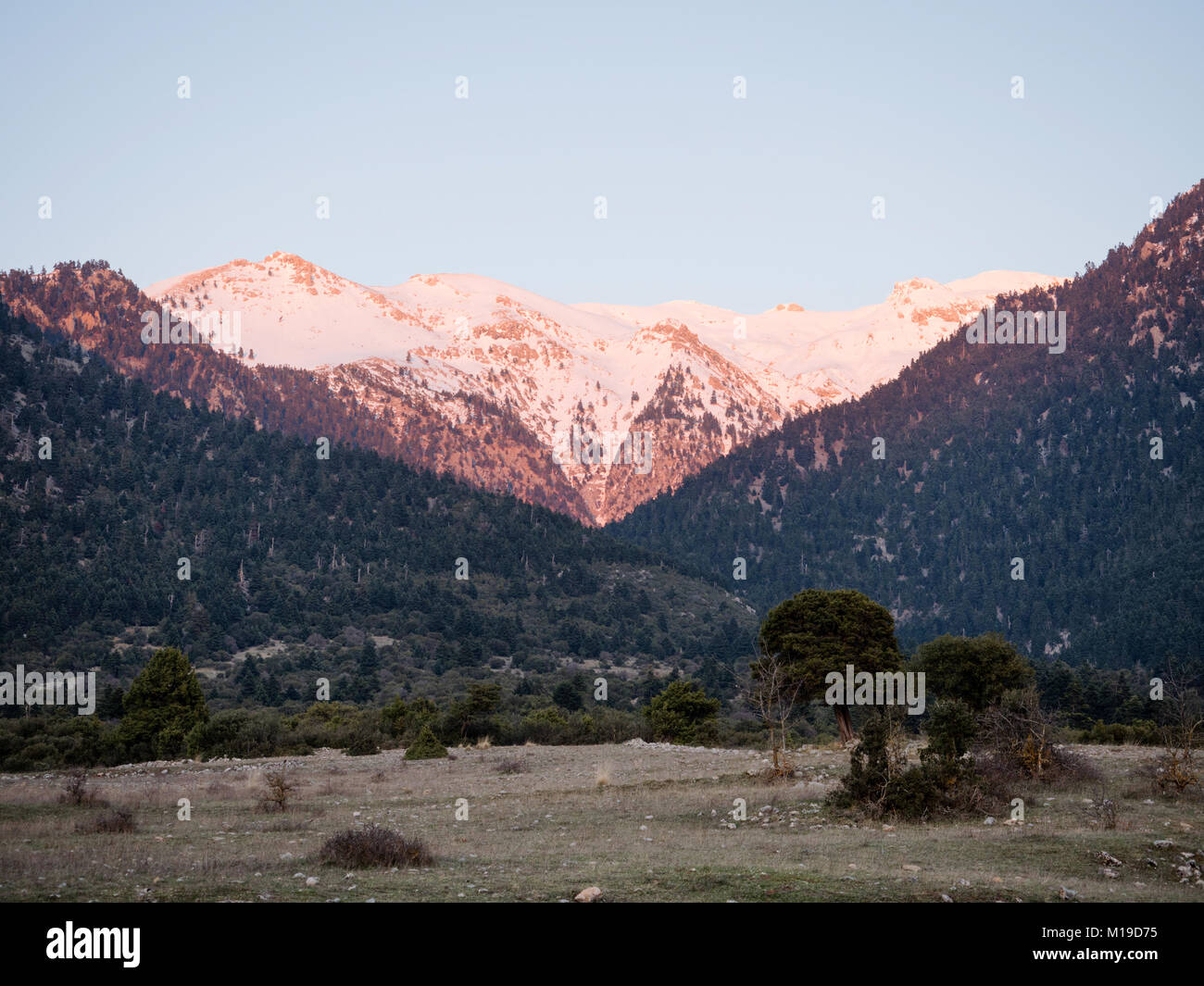 Helmos mountain hi-res stock photography and images - Alamy