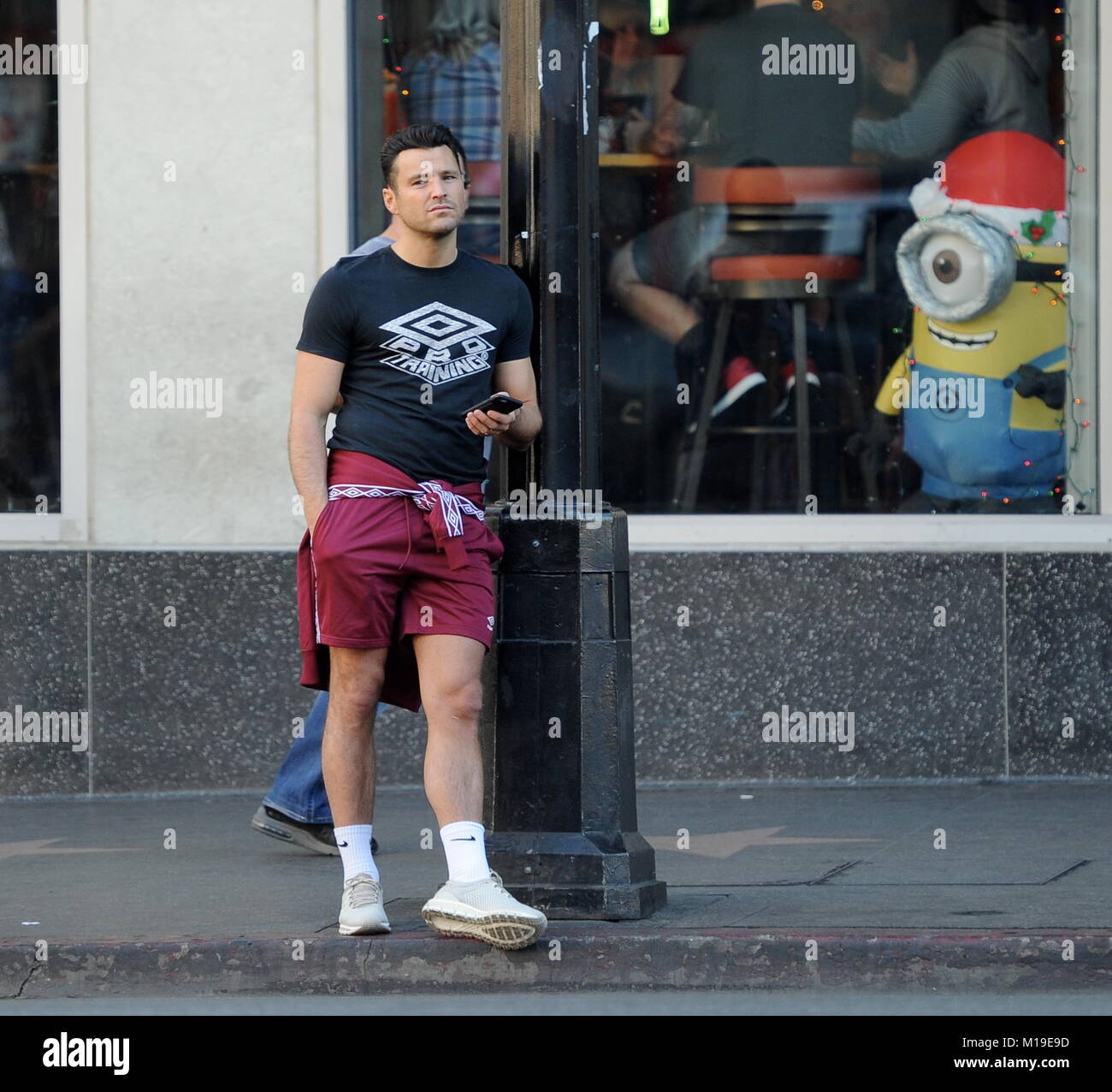 Mark Wright meets up with wife Michelle Keegan on Hollywood Blvd after ...