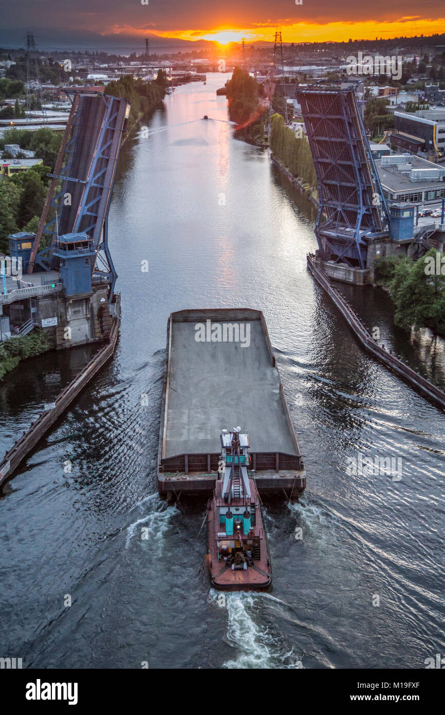 Ship canal bridge seattle hi-res stock photography and images - Alamy