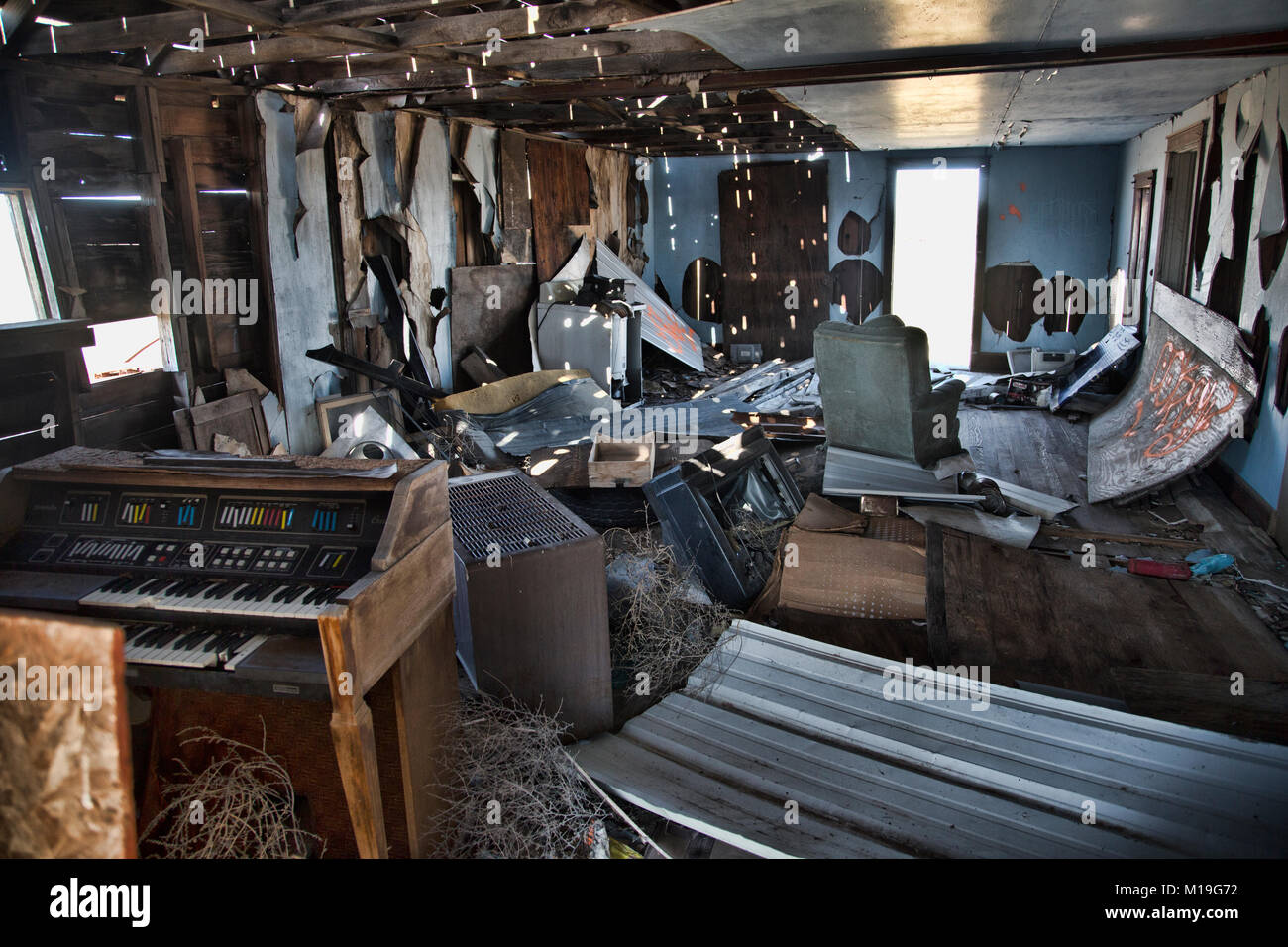 INTERIOR OF AN OLD SHACK IN A GHOST TOWN IN UTAH Stock Photo - Alamy