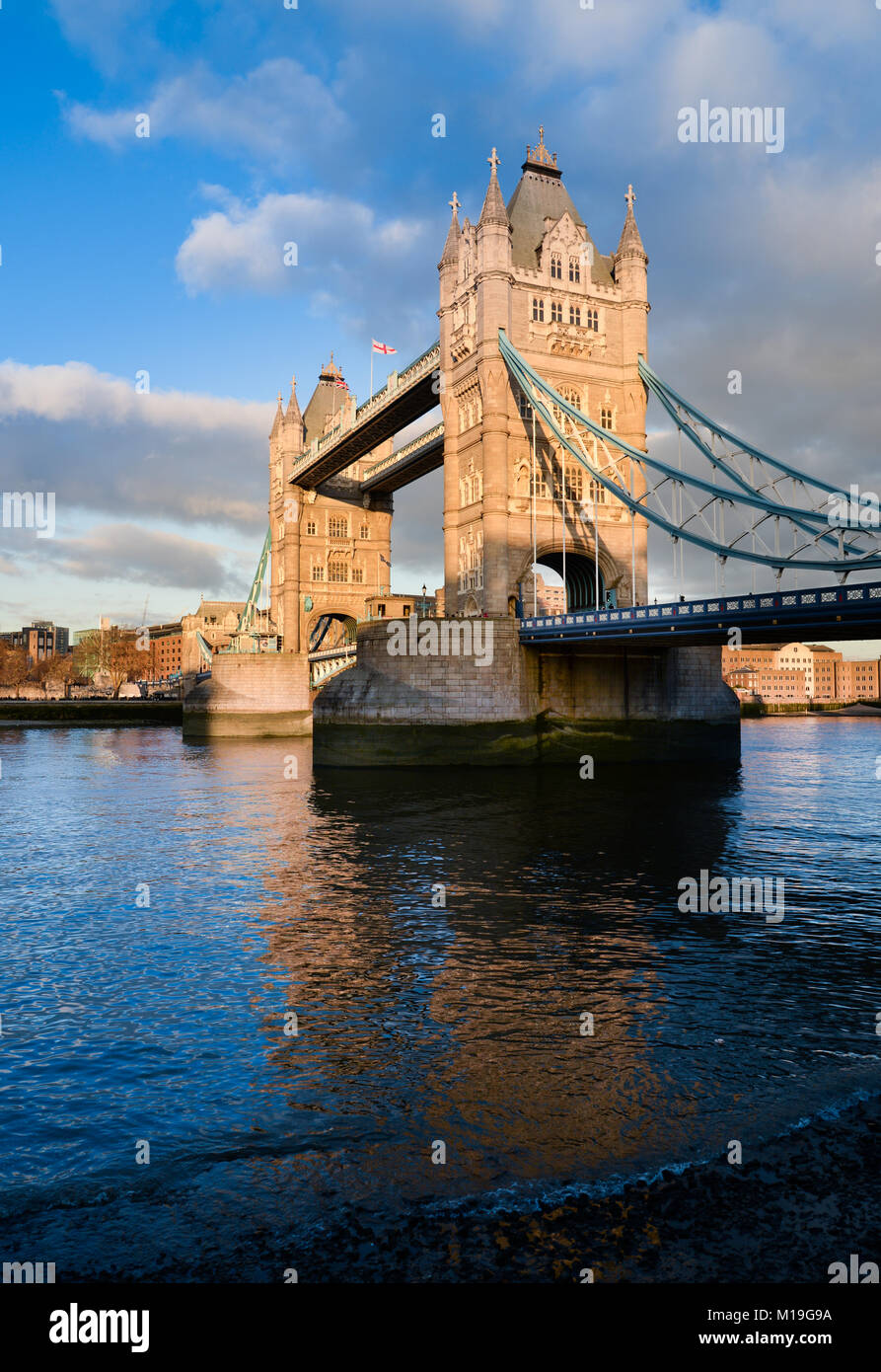Tower Bridge crossing the River Thames Stock Photo - Alamy