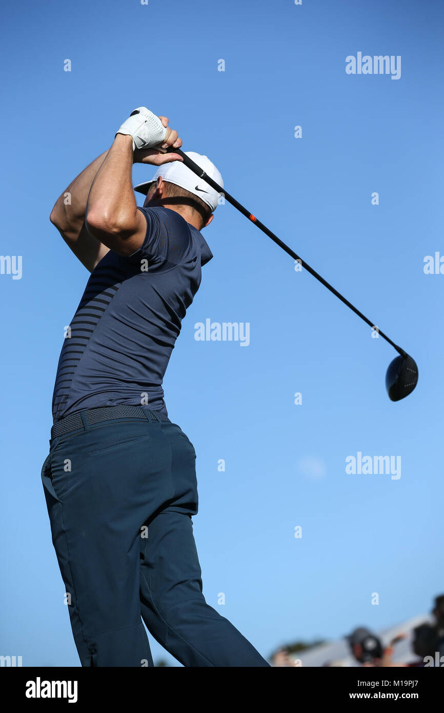 Red noren hi-res stock photography and images - Alamy