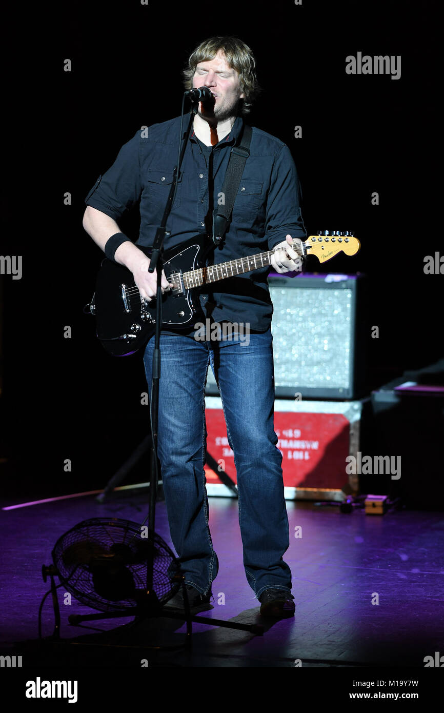 Doug clifford hi-res stock photography and images - Alamy