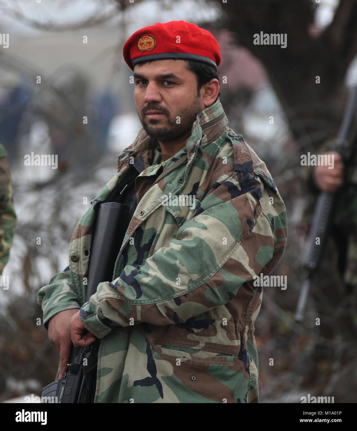 Kabul, Afghanistan. 29th Jan, 2018. An Afghan army soldier stands ...
