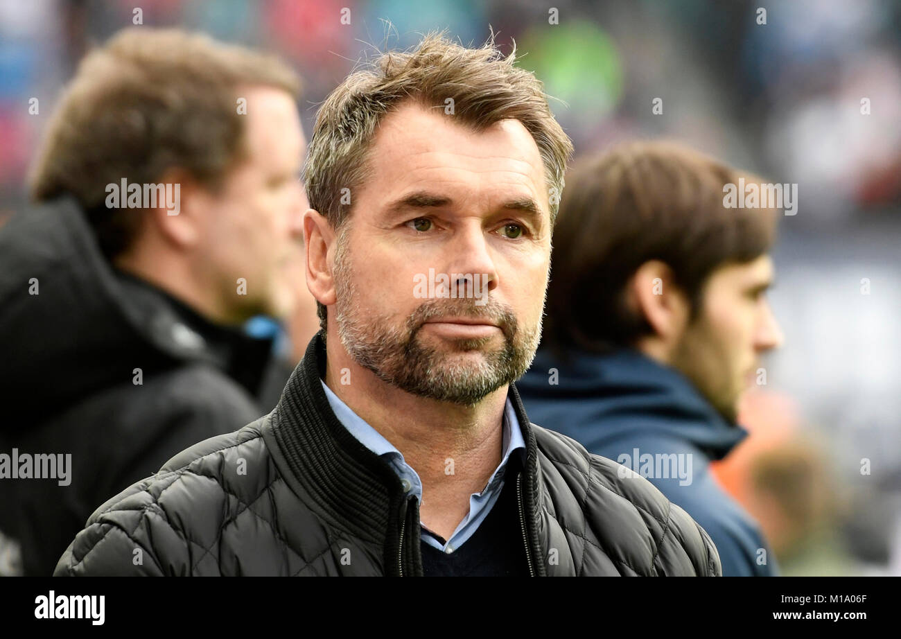 Leipzig, Deutschland. 27th Jan, 2018. coach Bernd HOLLERBACH (HH ...
