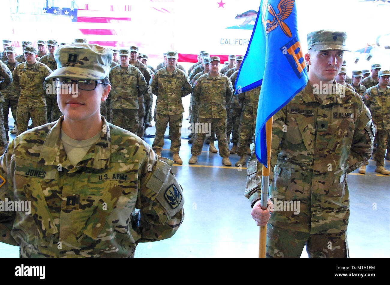 California Army National Guard soldiers from Bravo Company, 1-126th ...