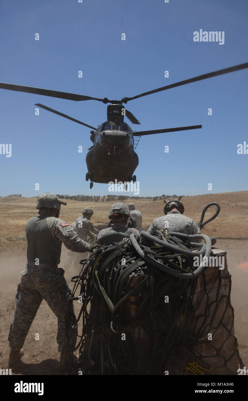 40th brigade support battalion hi-res stock photography and images - Alamy