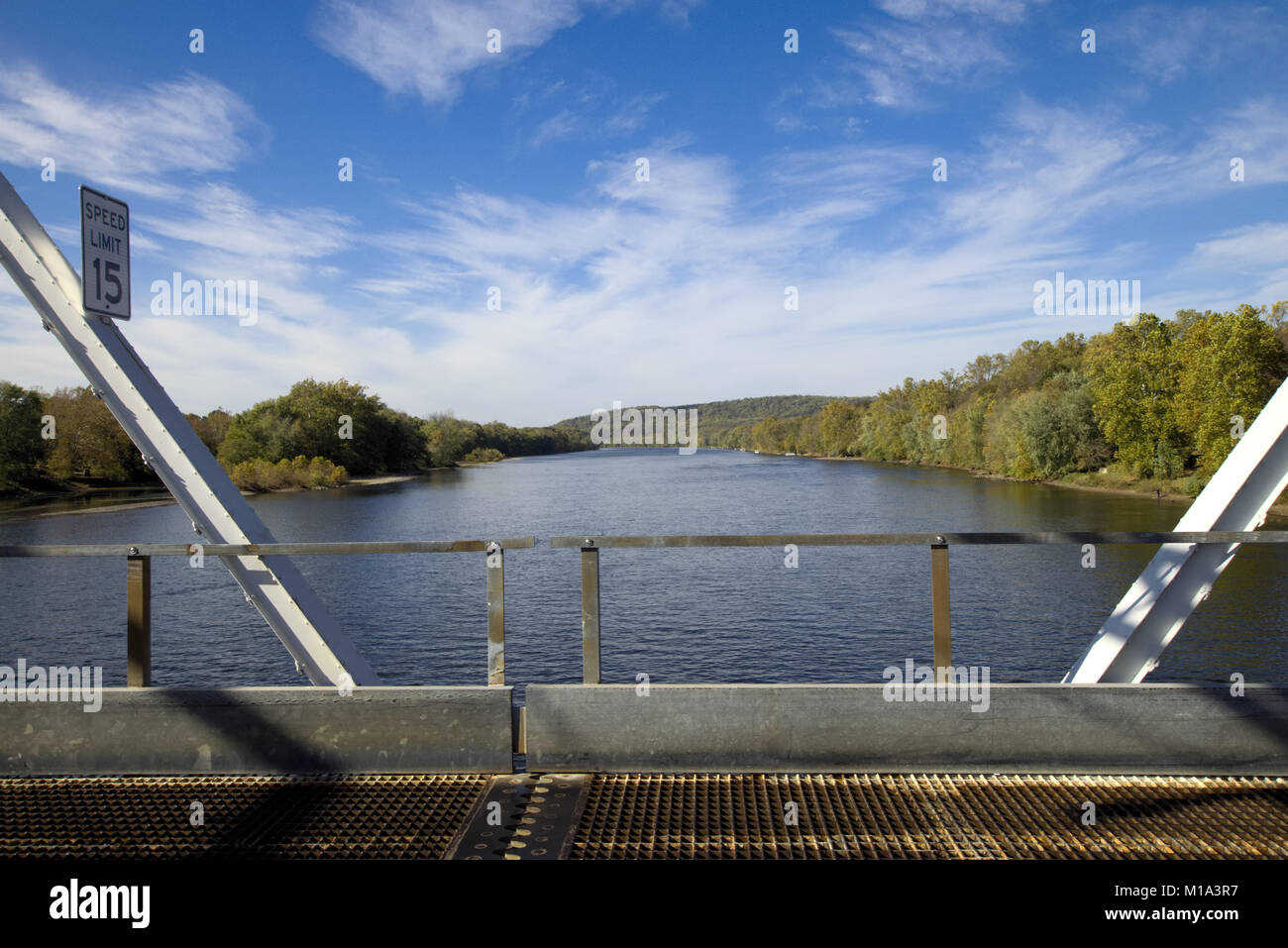 Washington crossing the delaware river hi-res stock photography and ...