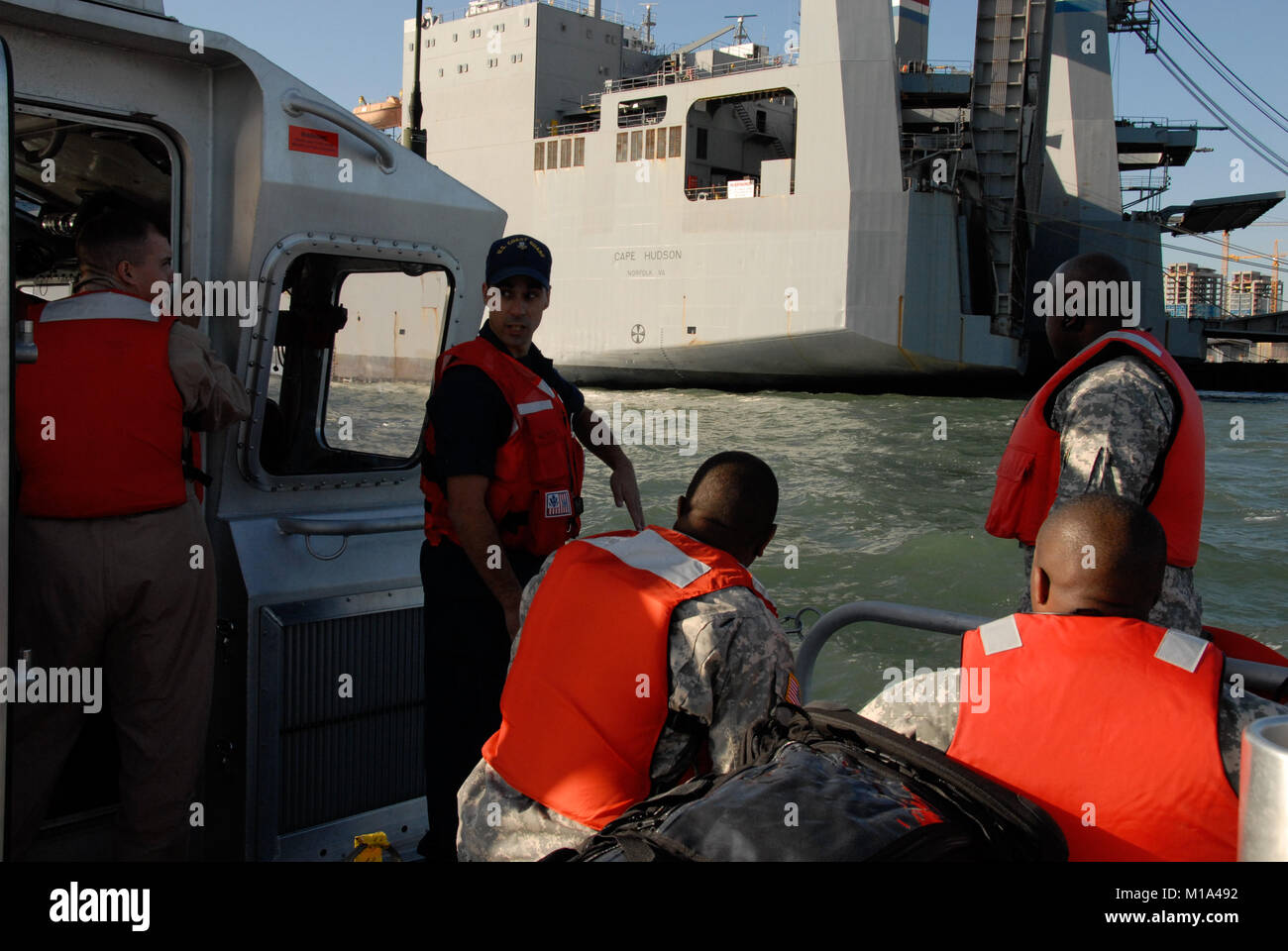 The 95th Civil Support Team from California conducts a maritime ...