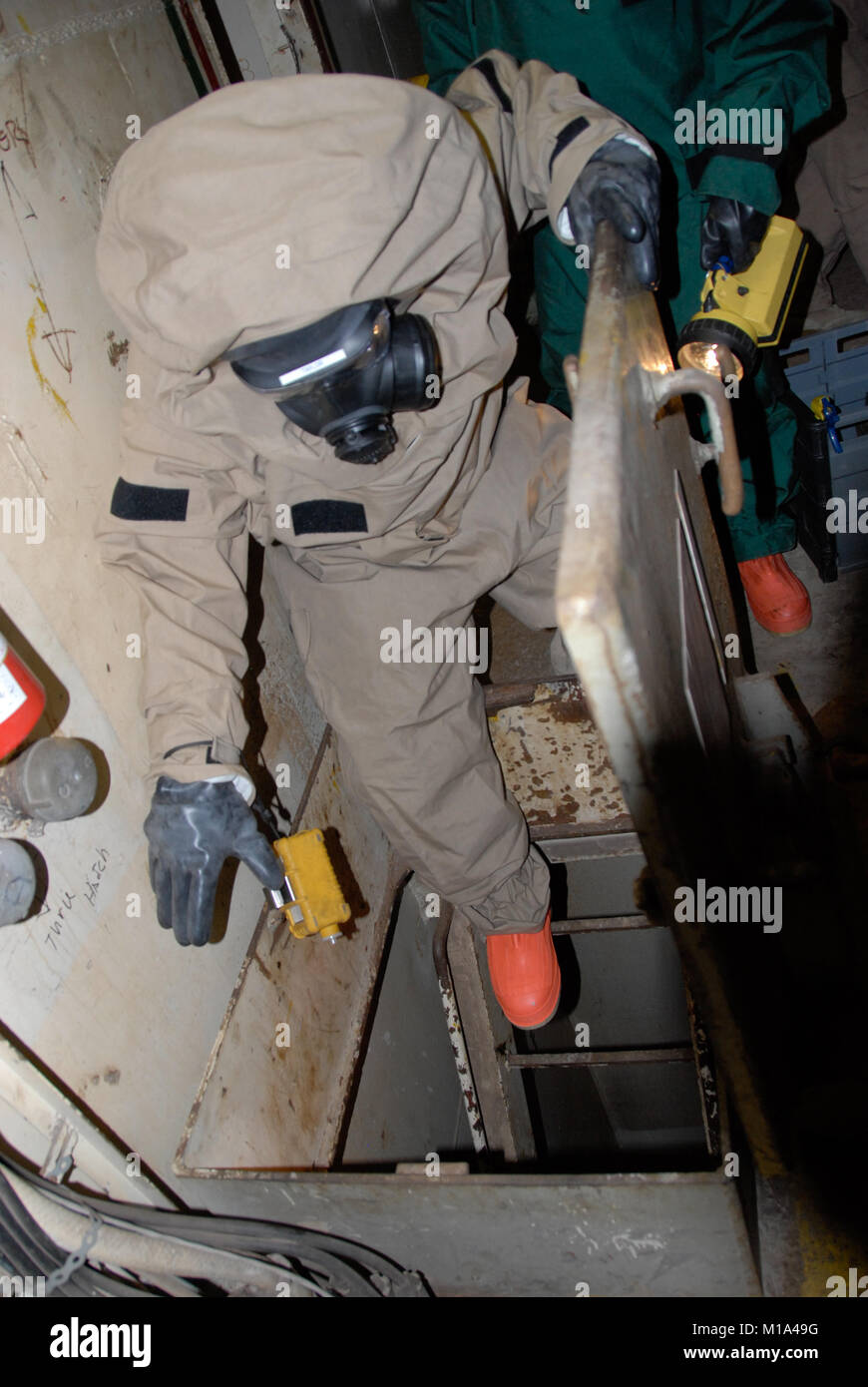 The 95th Civil Support Team conducts a maritime training exercise with ...