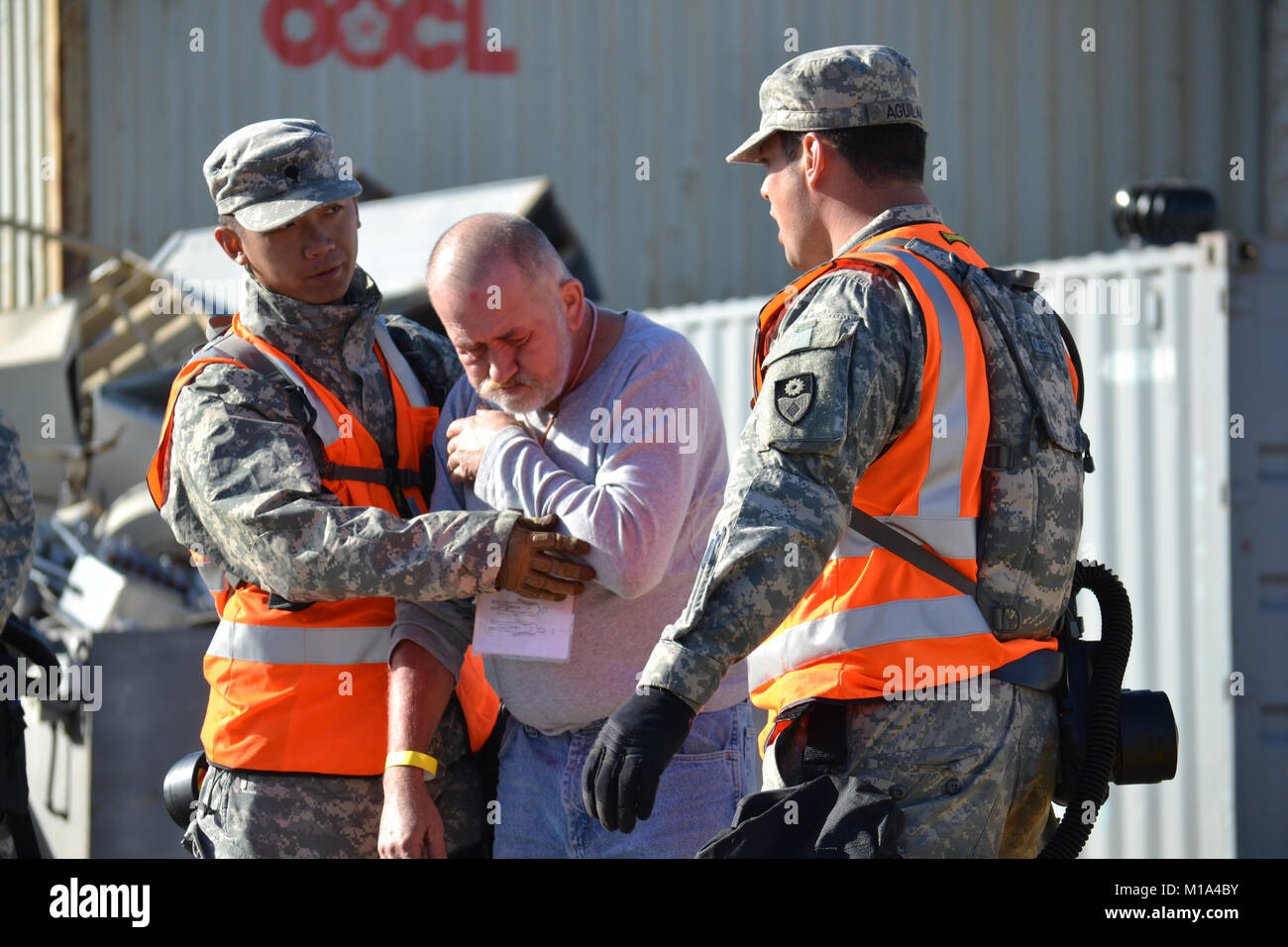 40th military police company hi-res stock photography and images - Alamy