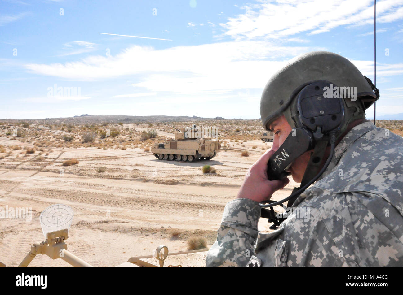 Sniper observer hi-res stock photography and images - Alamy