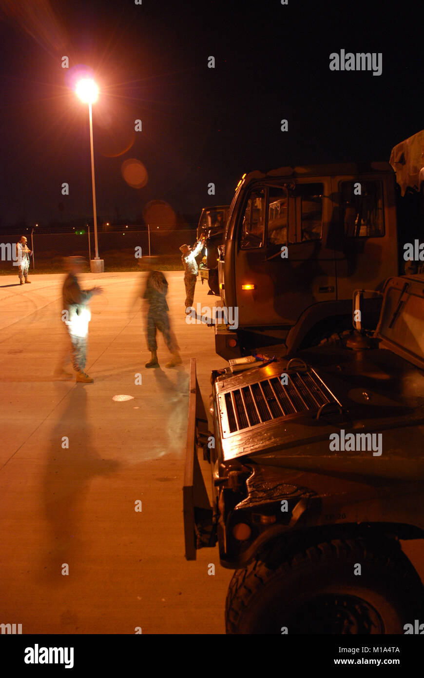 Soldiers check vehicles hi-res stock photography and images - Alamy