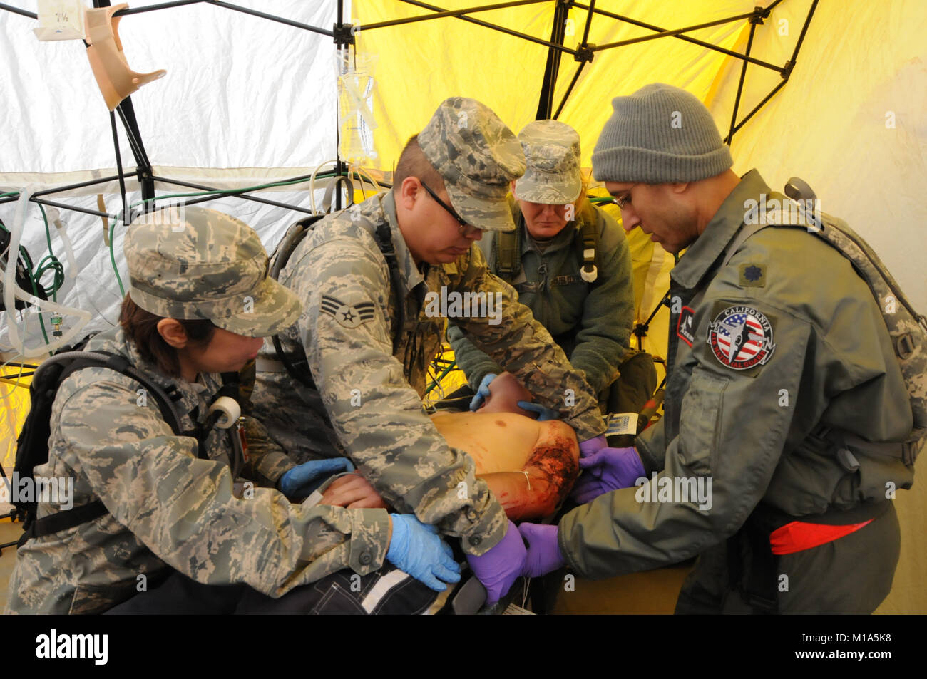 California Army National Guard Soldiers and Airmen from the 270th ...