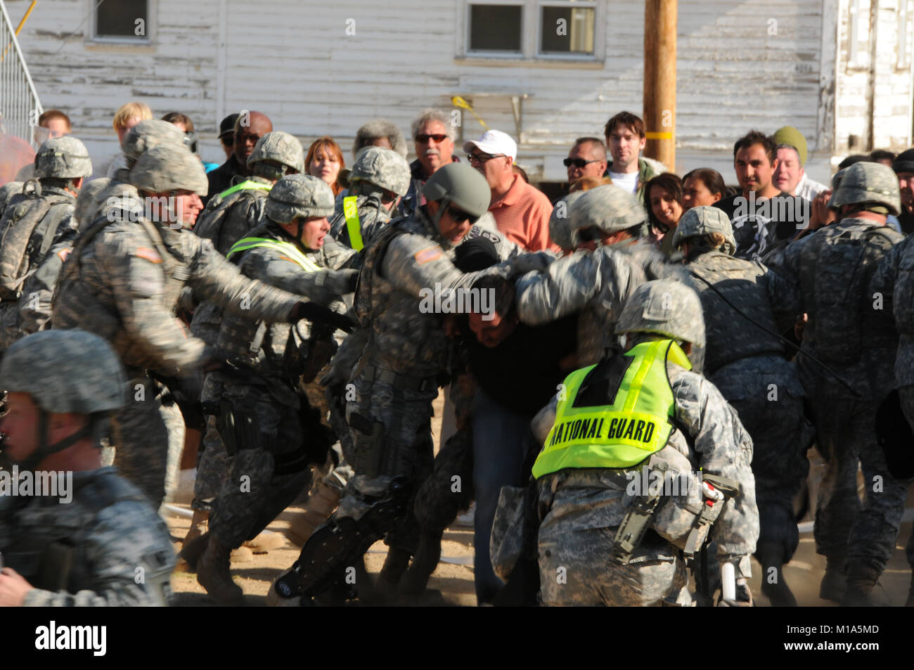 120302-Z-PP889-007 California Army National Guard Soldiers from the ...