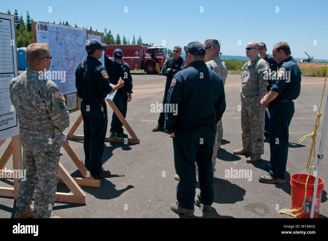 1st battalion 140th aviation hi-res stock photography and images - Alamy