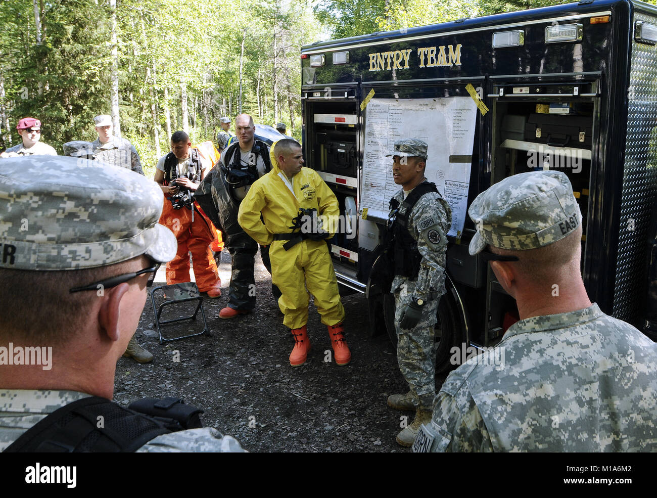 JOINT BASE ELMENDORF-RICHARDSON, Alaska -- Soldiers from the California ...