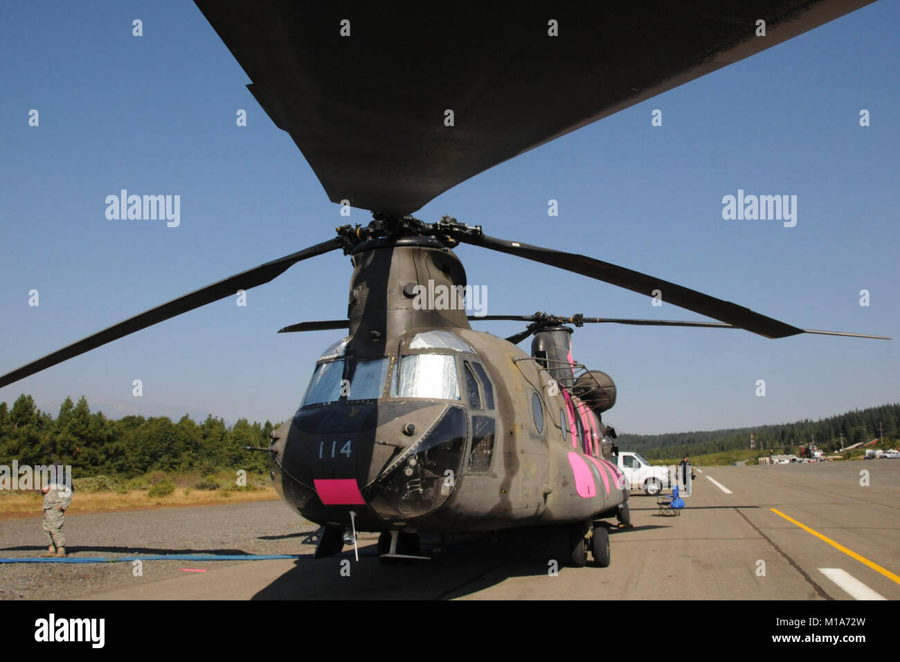 Chinook images hi-res stock photography and images - Alamy