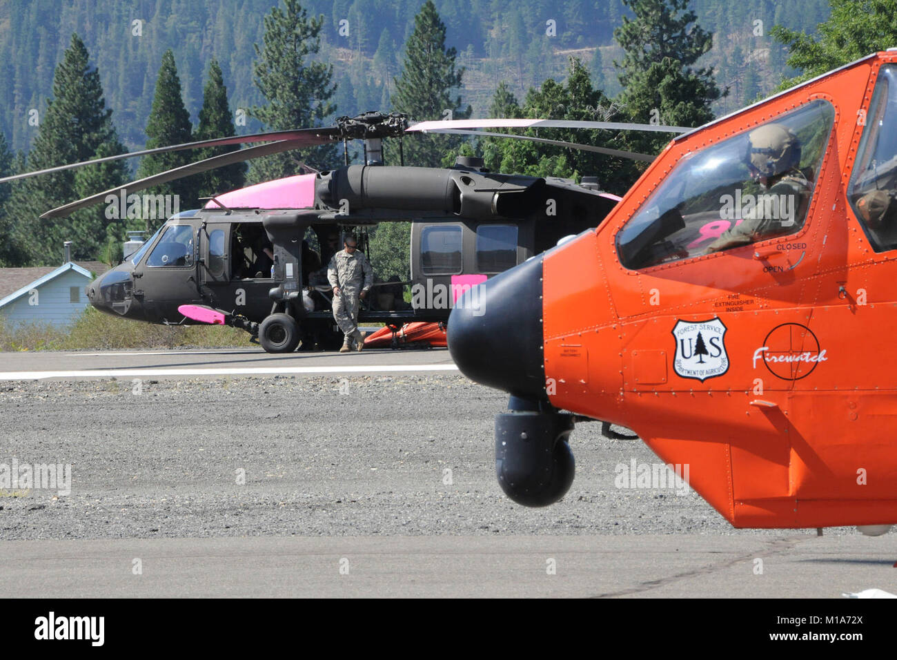 Chinook images hi-res stock photography and images - Alamy