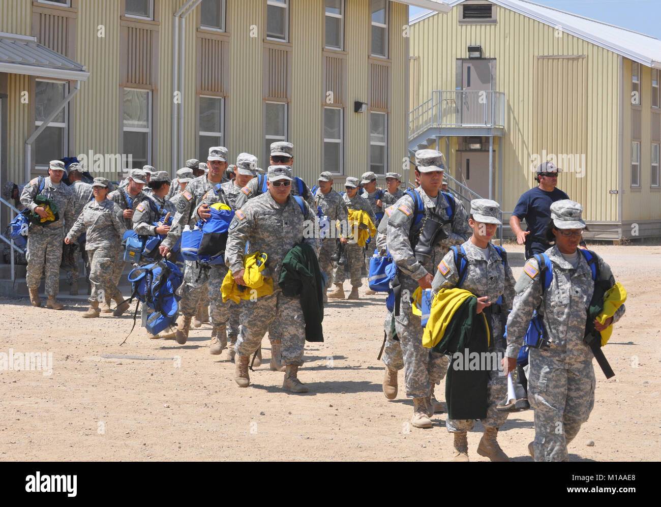 Members of the California Army National Guard’s Headquarters ...