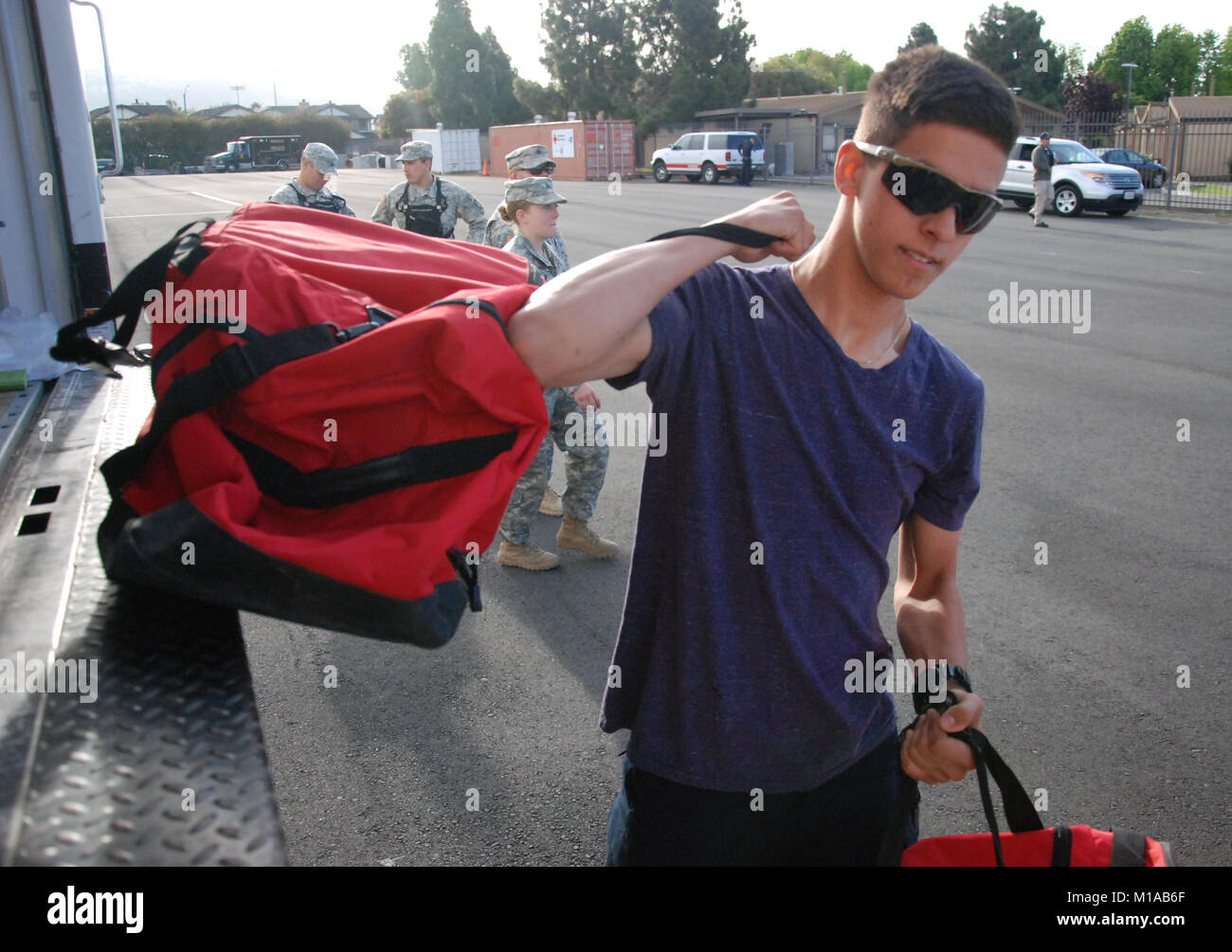 Soldiers and airmen from the #CalGuard's 49th Military Police Brigade ...