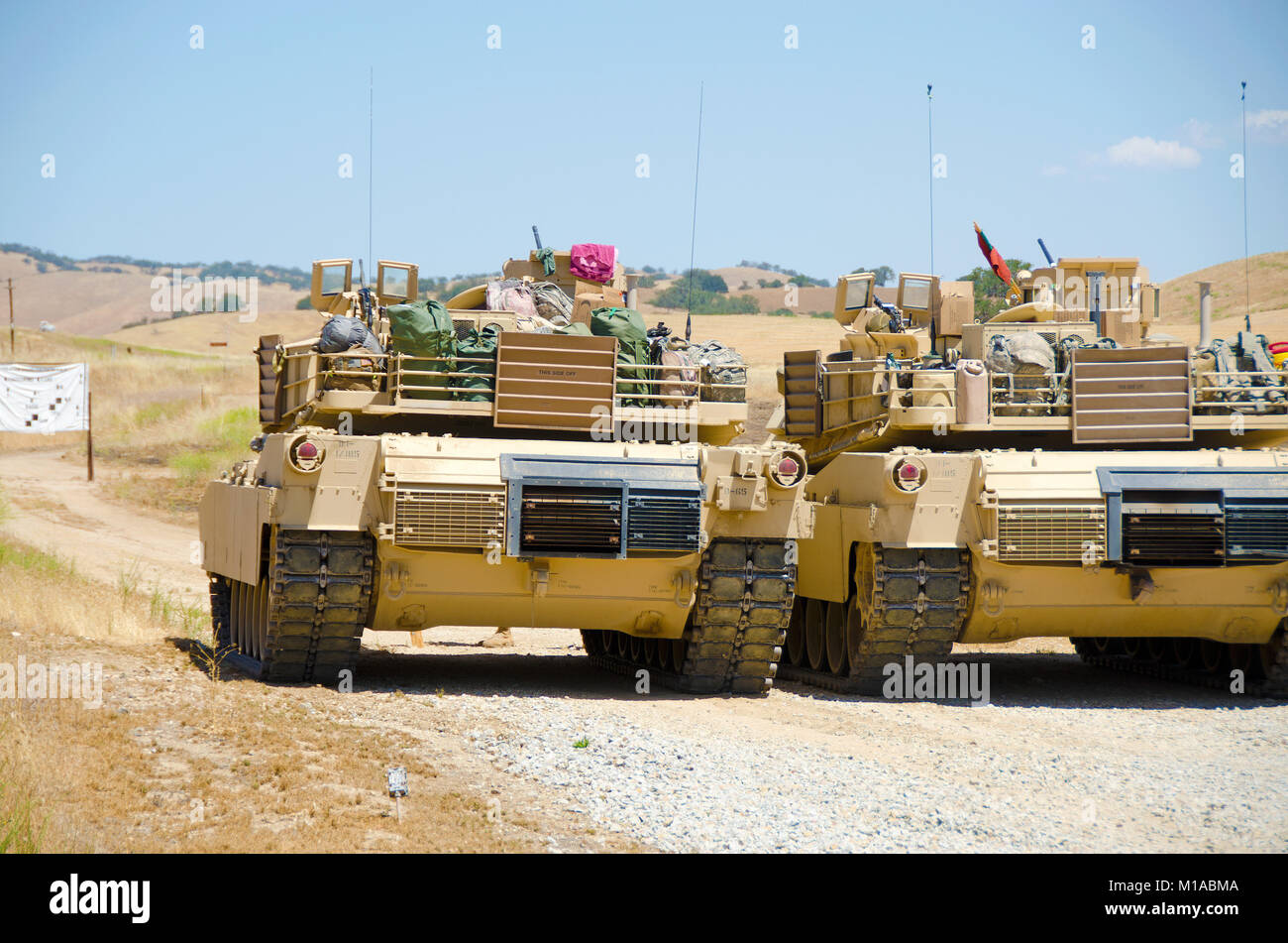 California Army National Guard's M1 Abrams main battle tanks assigned ...