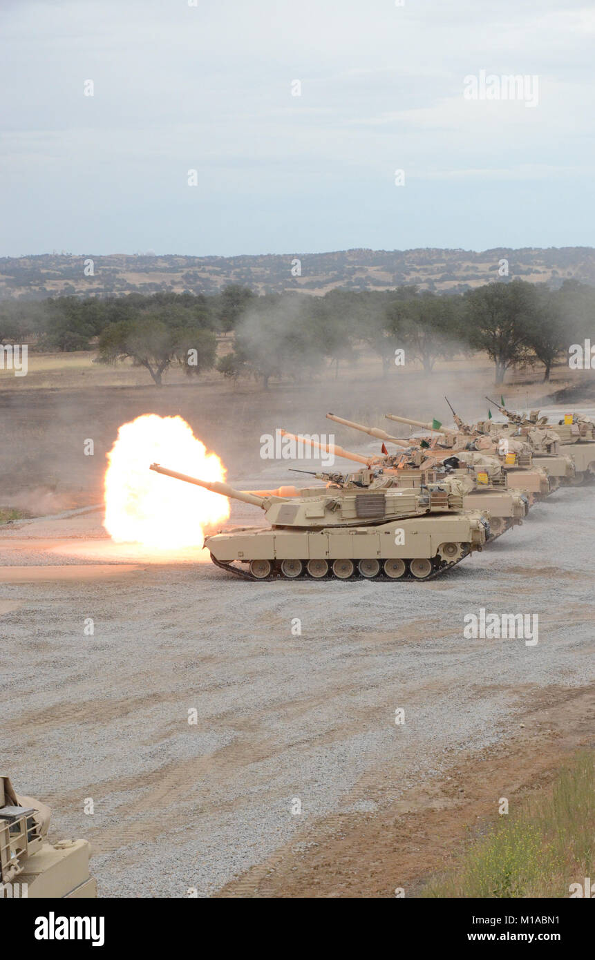 M1 abrams main battle tanks hi-res stock photography and images - Alamy