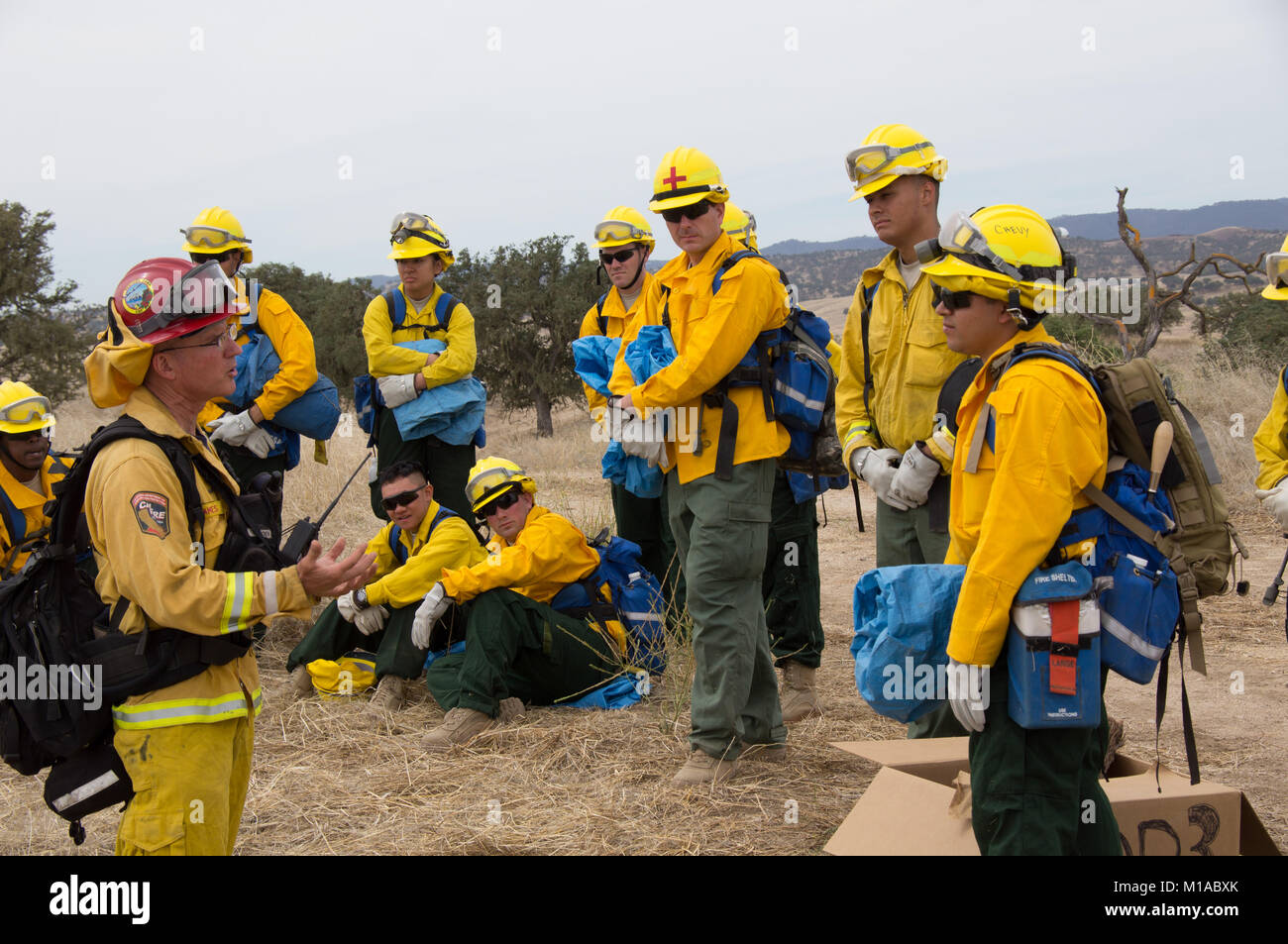 CAL FIRE captain explains to California Army National Guard hand crew ...