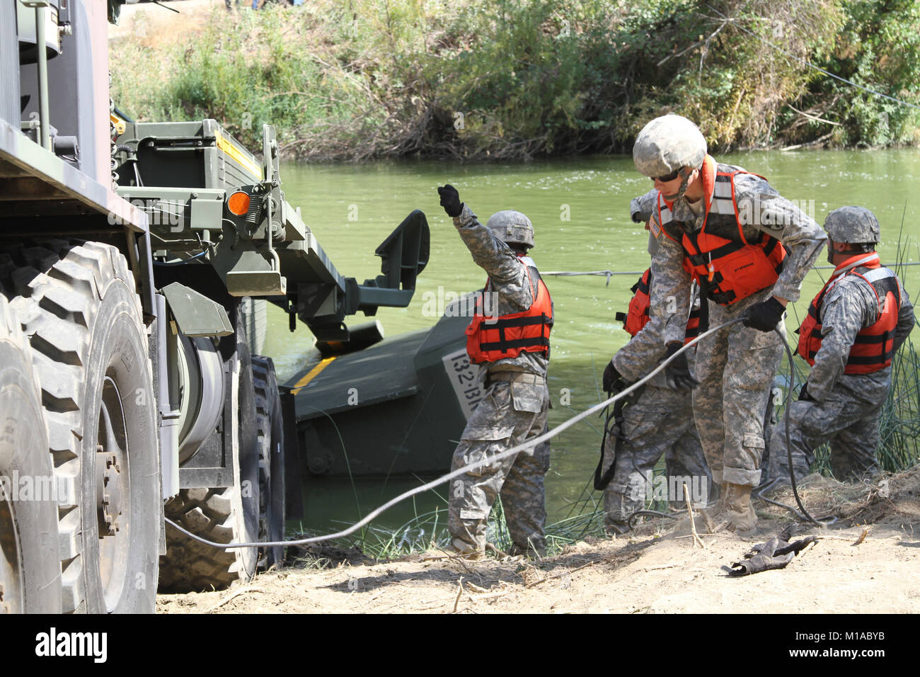 Soldiers from the 132nd Multirole Bridge Company (MRBC), California ...