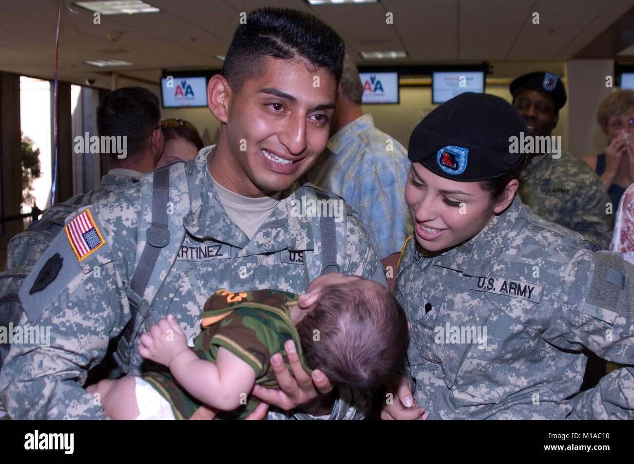 Former 40th Personnel Services Detachment Soldiers return to Sacramento ...