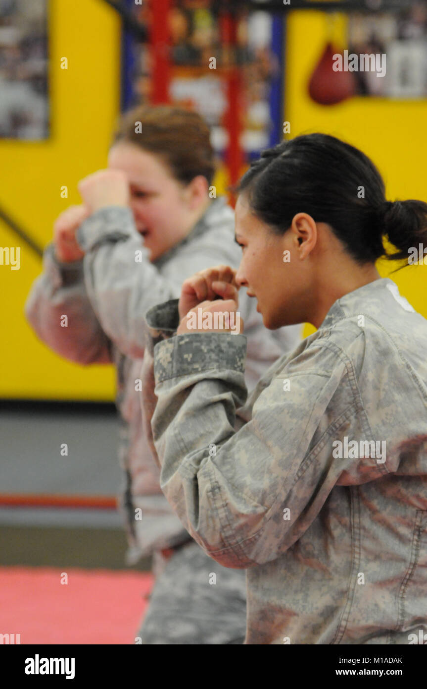 Soldiers of the 100th Troop Command take part in level one Modern Army ...