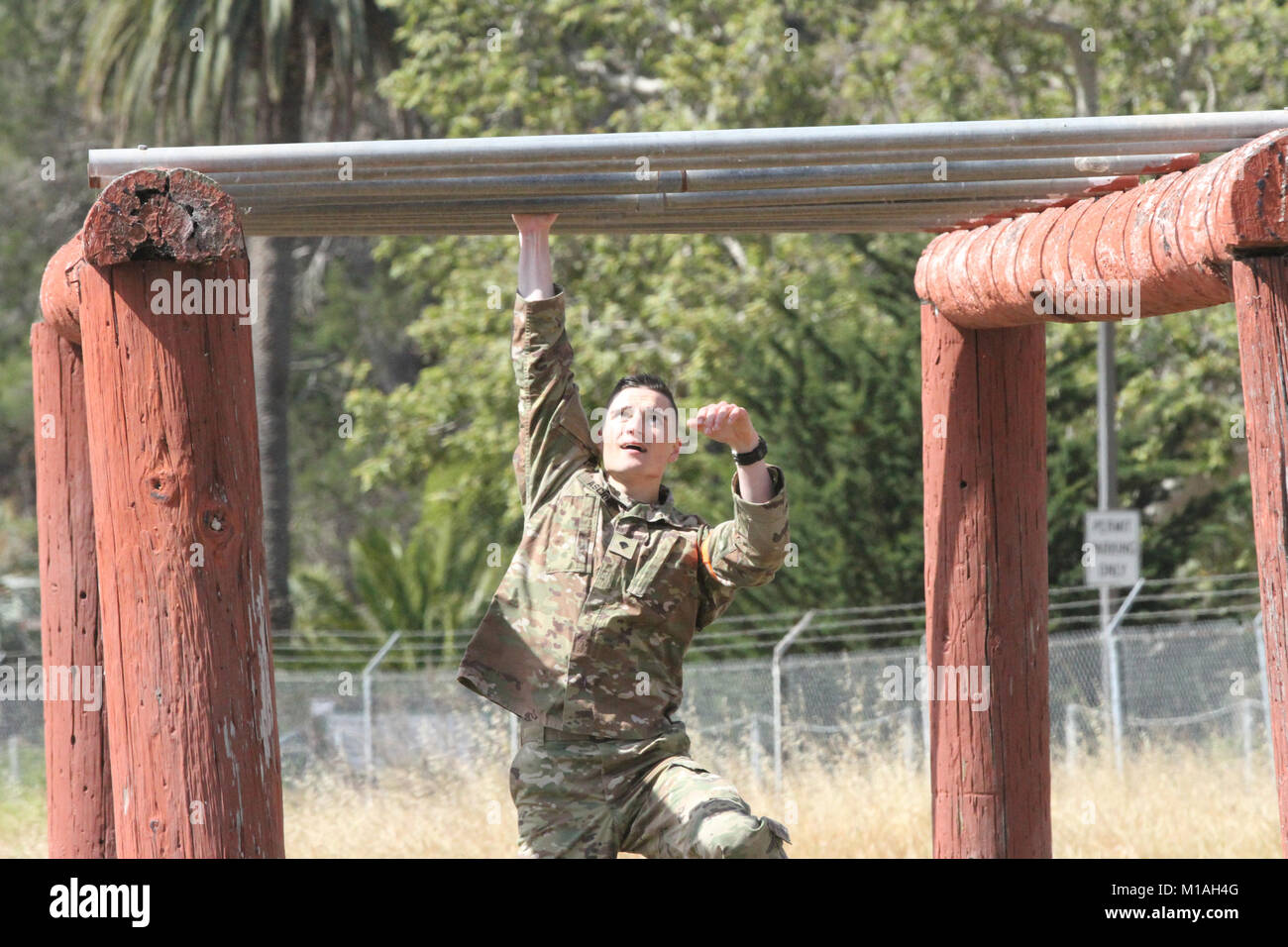 Utah Army National Guardsman Spc. Justin P. Ascione goes through the ...
