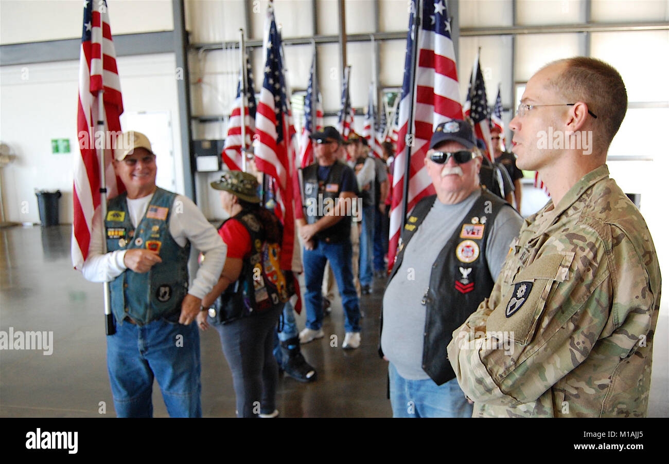 About 160 soldiers from the Cal Guard's 649th Engineer Company returned ...