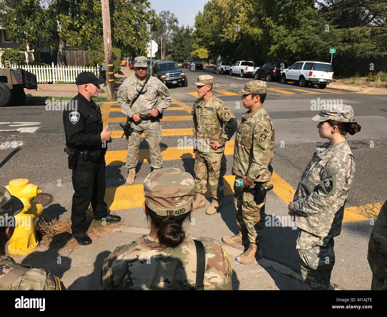 Soldiers of the Cal Guard 270th and 870th Military Police Companies ...