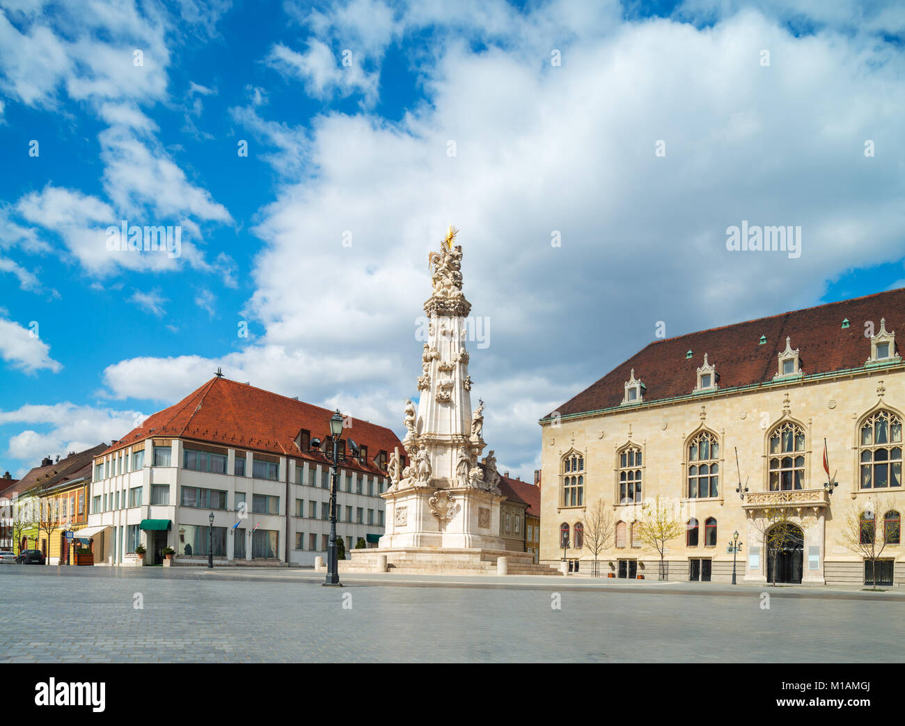Holy Trinity Statue Budapest Hungary Stock Photos & Holy Trinity Statue ...