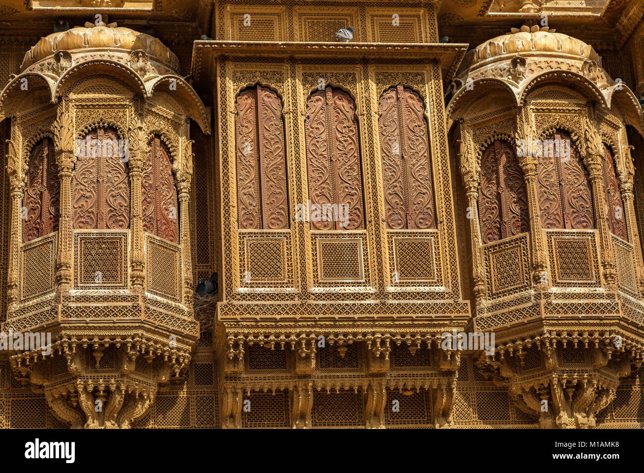 Patwon ki Haveli - Rajasthani architecture artwork details of royal ...
