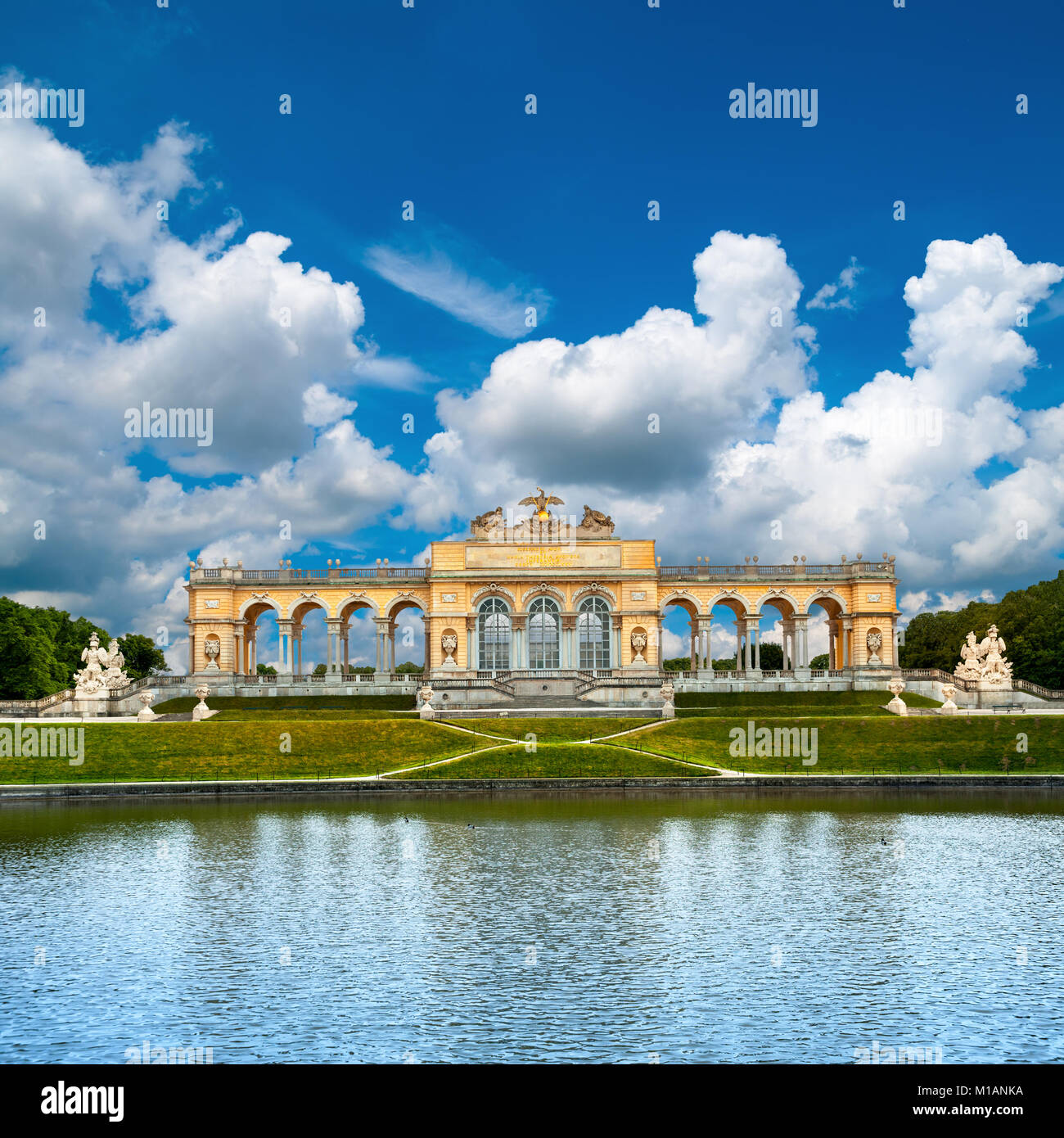 The Gloriette in Schoenbrunn Palace Garden, Vienna Stock Photo - Alamy