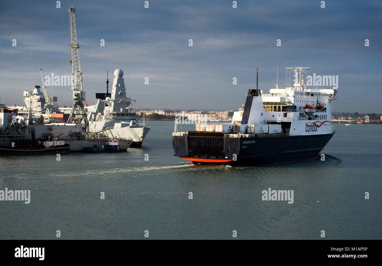 Condor Ferries, Commodore Clipper sailing from Portsmouth Stock Photo ...
