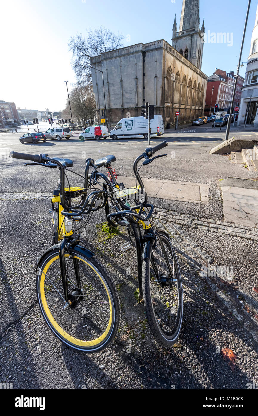 Bristol cycling city hi-res stock photography and images - Alamy