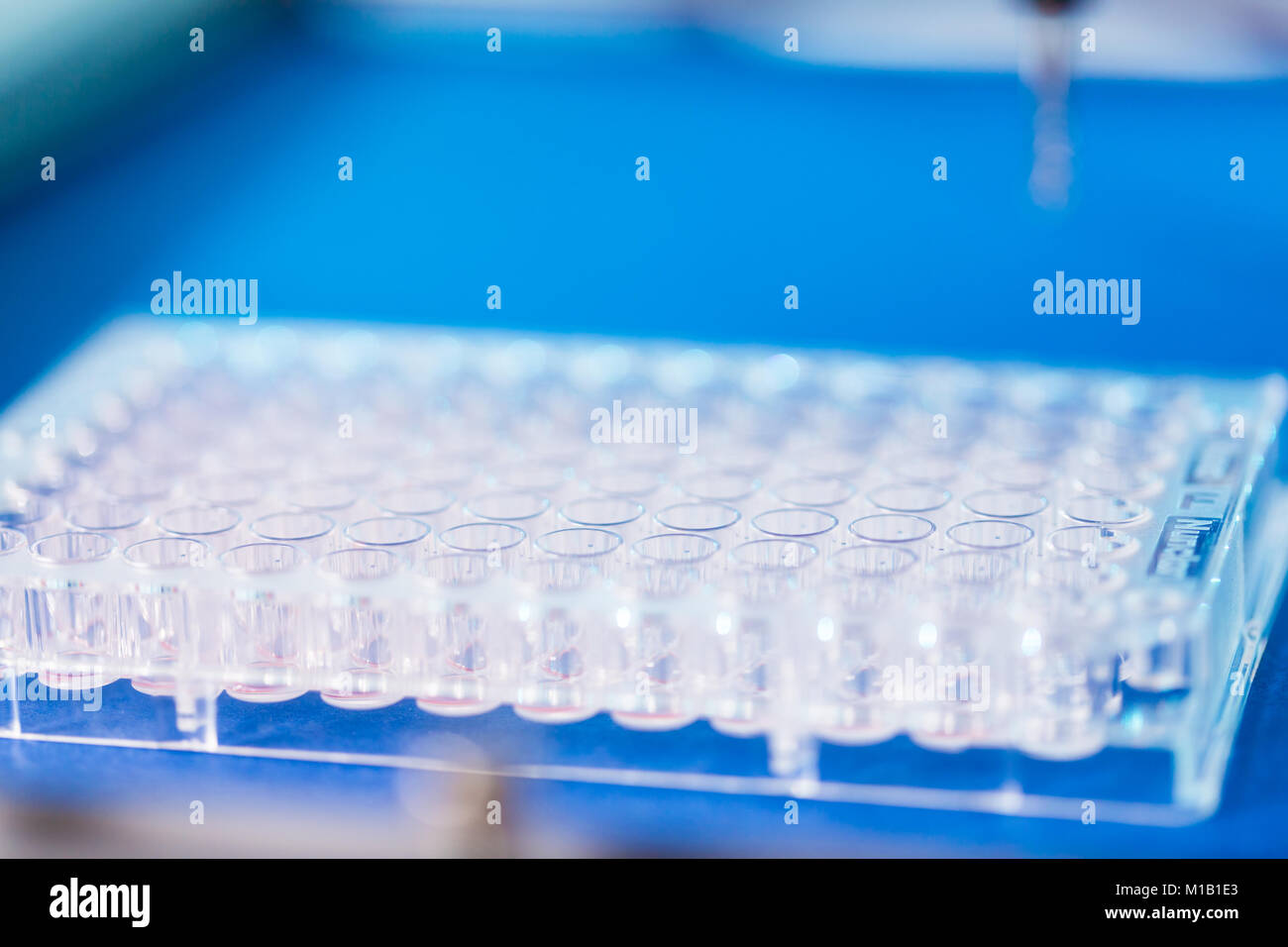 PCR robot machine Stock Photo - Alamy