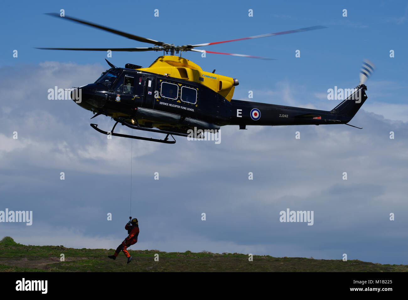 Bell Helicopter Rescue Stock Photos & Bell Helicopter Rescue Stock ...