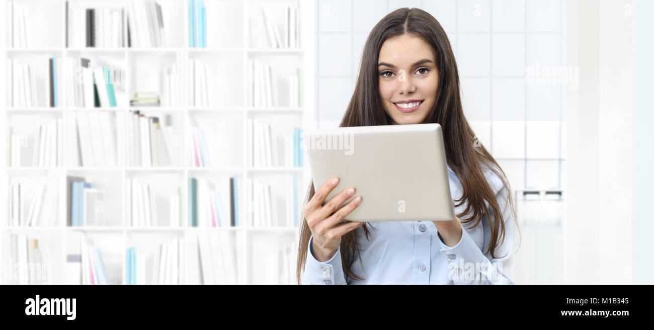 Teen tablet library hi-res stock photography and images - Alamy