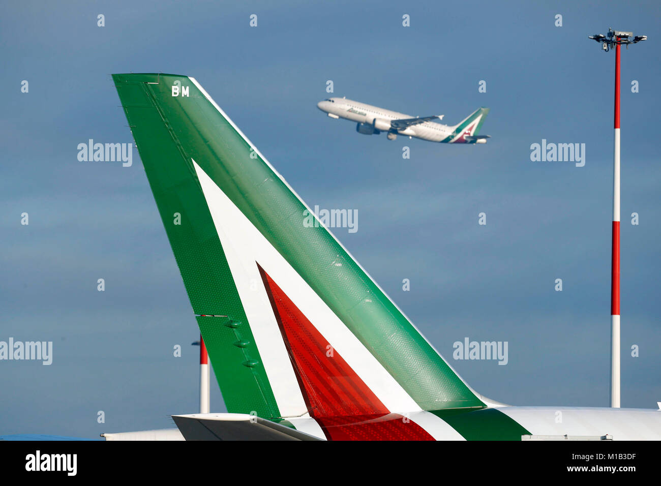 Alitalia plane departing, Leonardo da Vinci Airport of Fiumicino, Rome ...
