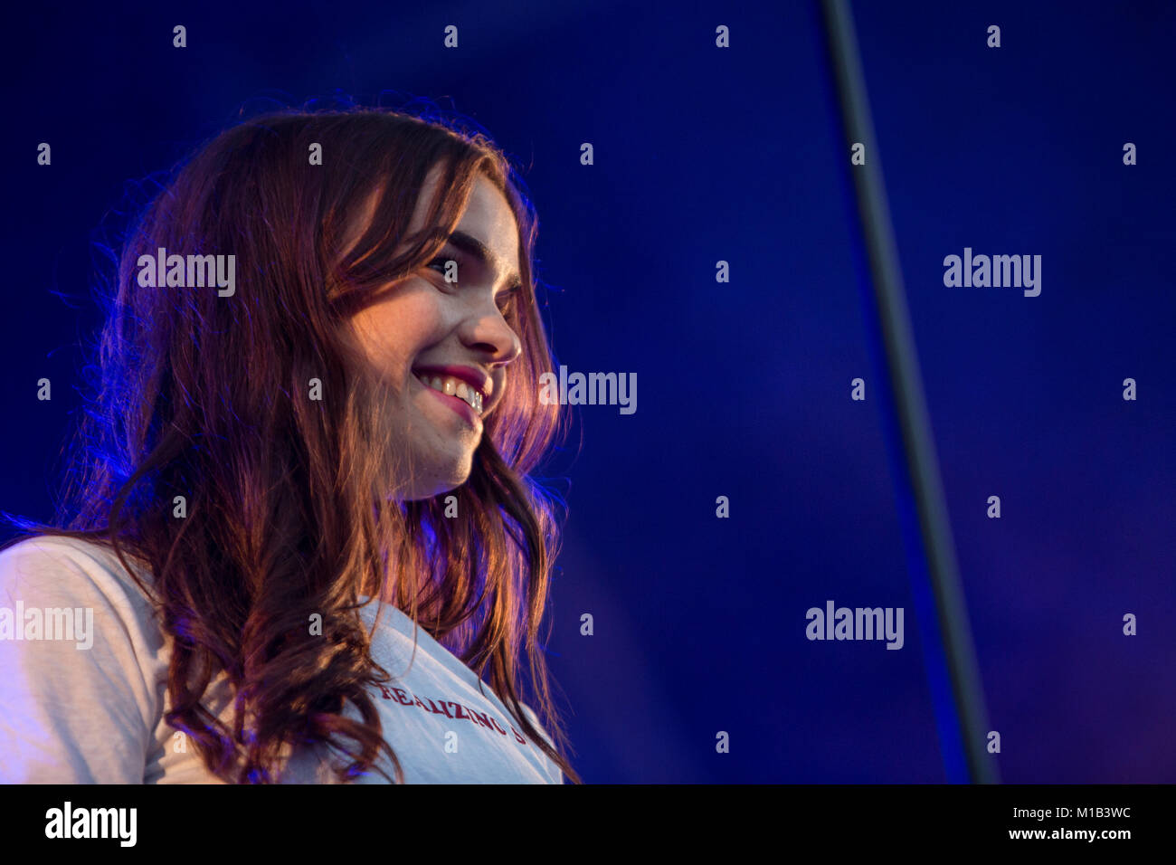 Ary singer hi-res stock photography and images - Alamy