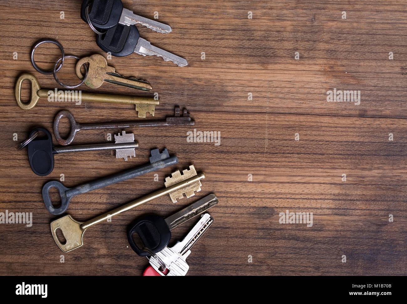 key wooden background Stock Photo - Alamy