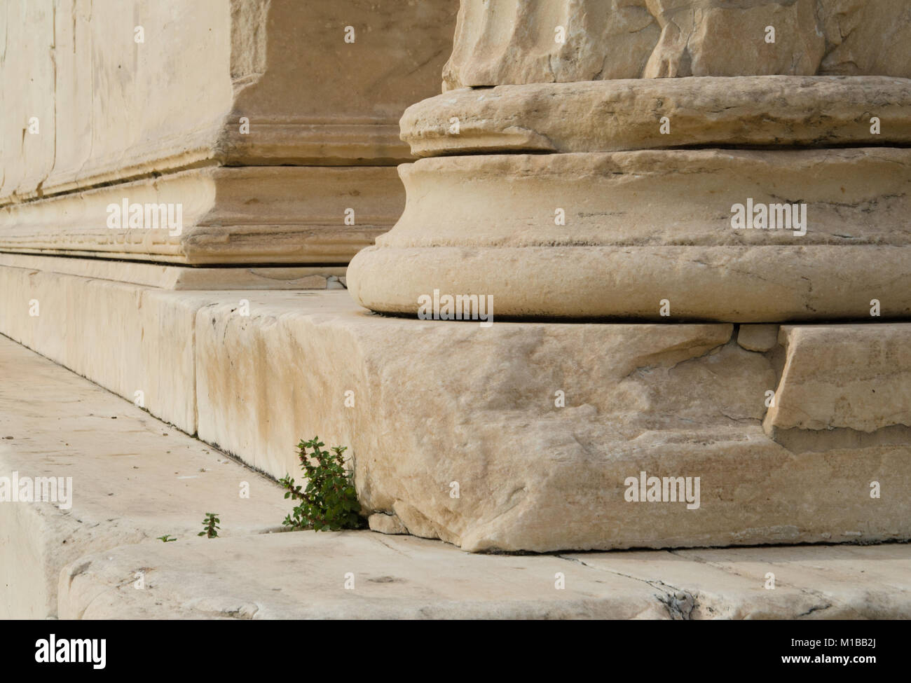 Detail of column atop the Acropolis in Athens Greece Stock Photo - Alamy